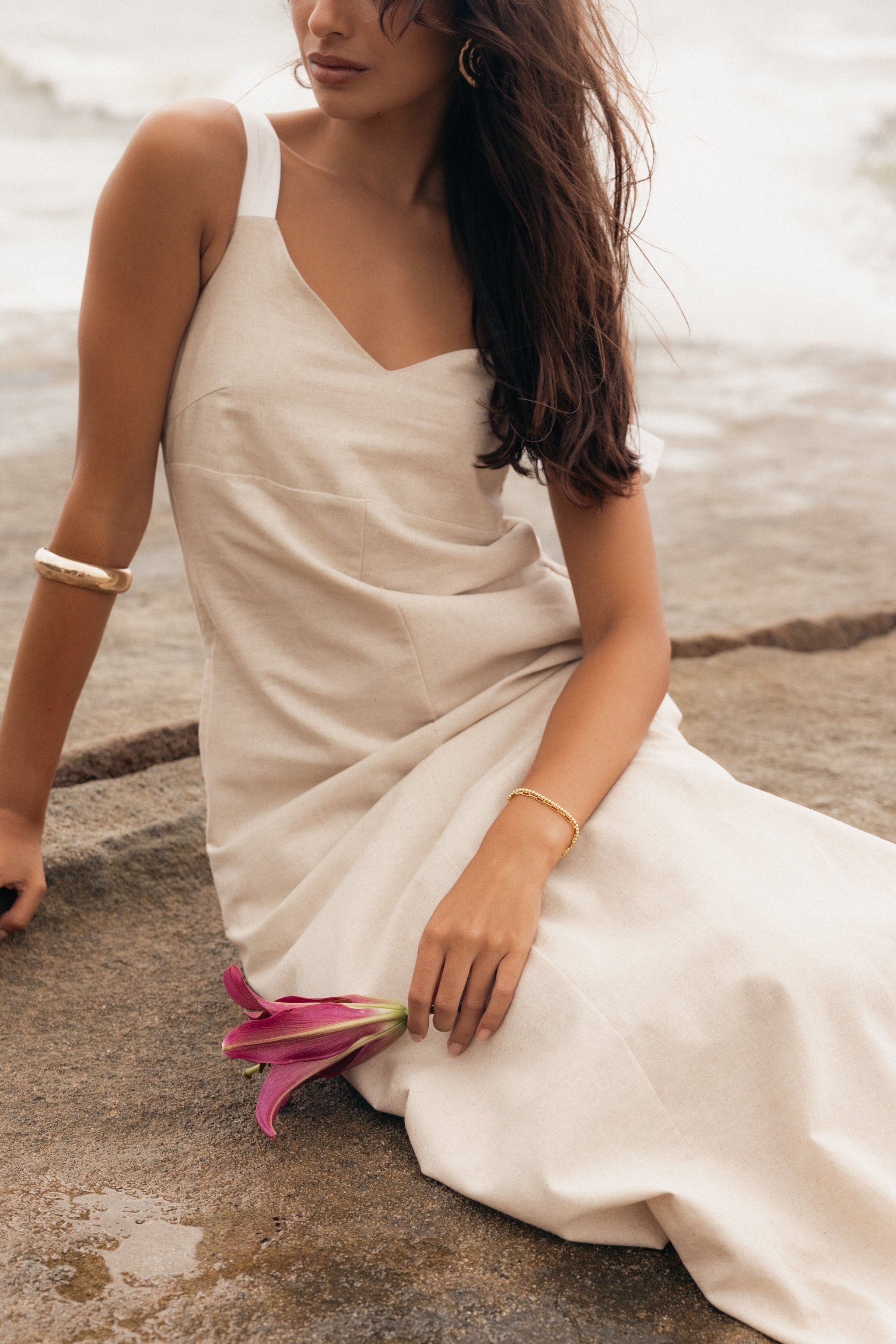 Sjon Contrast Strap maxi Dress - Oatmeal | Petal & Pup